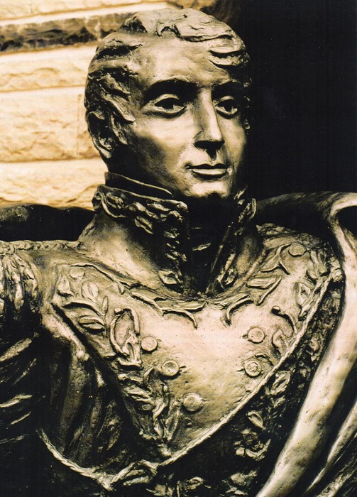 A 21 años de la donación del busto del General Belgrano a la ...